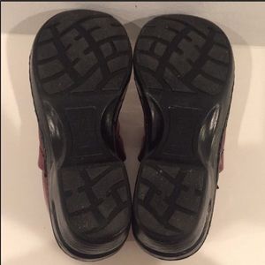 b.o.c. | Shoes | Boc Born Red Peggy Clog Slips Size 6 | Poshmark